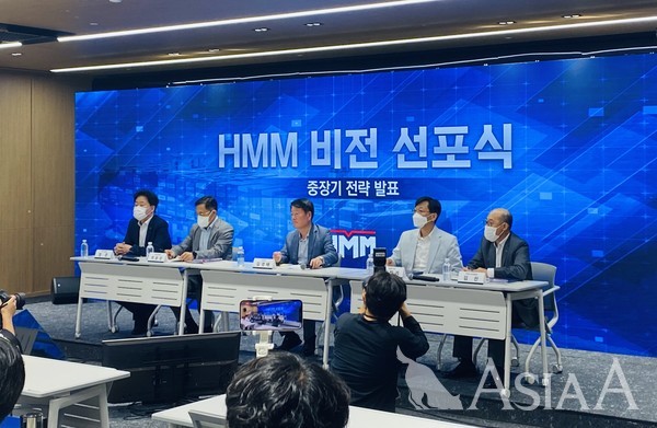 [A 현장] HMM "2026년까지 15조원 투자"...120만TEU 친환경 선대 확보